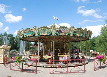 Le Carrousel - Attraction Pour les enfants, Parc d'attractions Rhône ...
